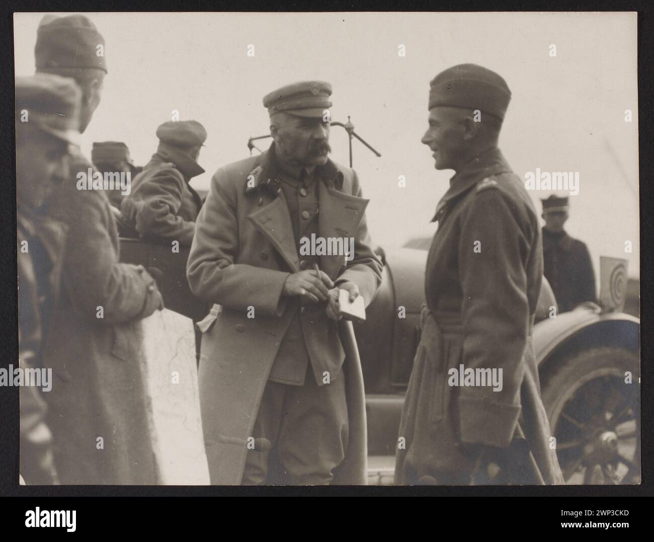 Iconic military photograph hi-res stock photography and images - Alamy