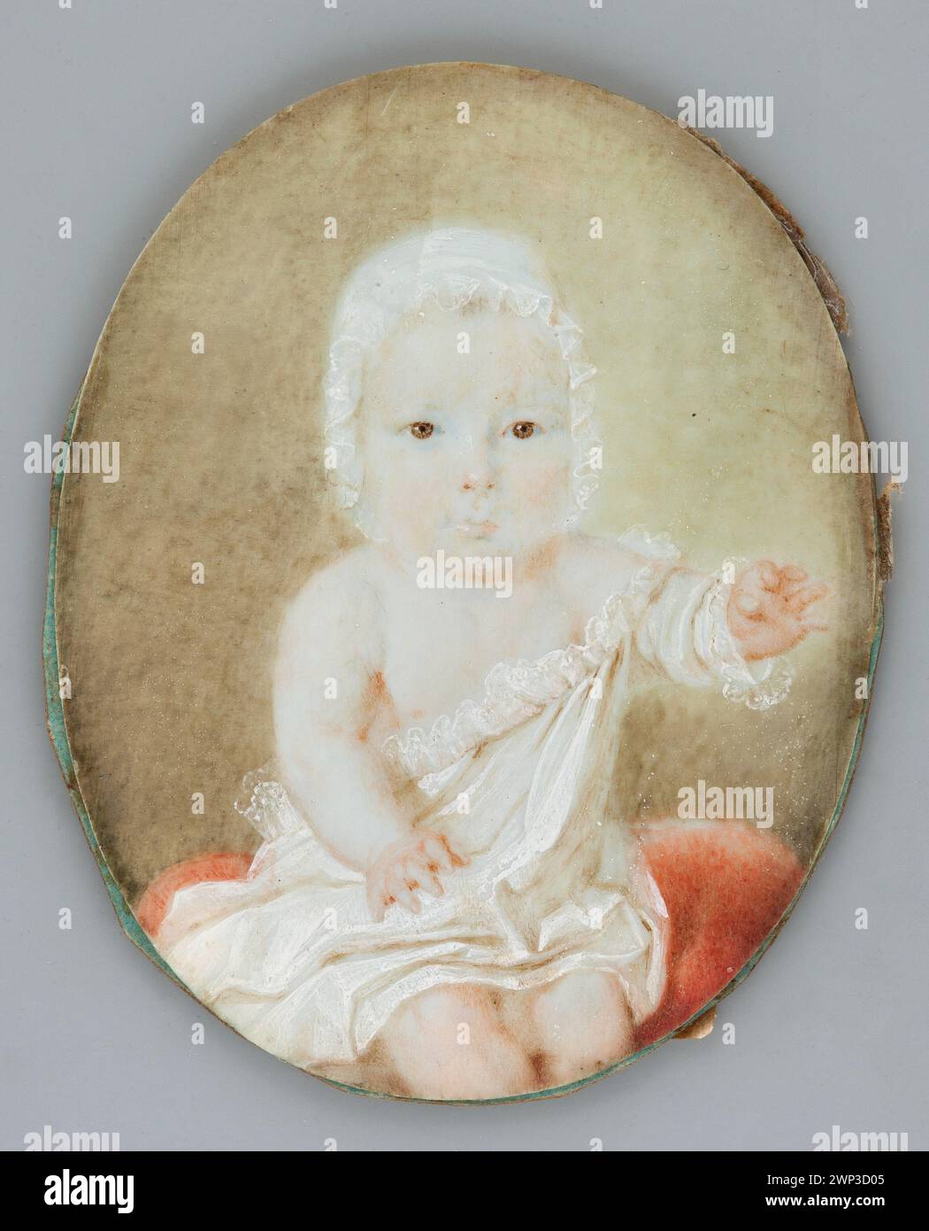 Small child en face hi-res stock photography and images - Alamy