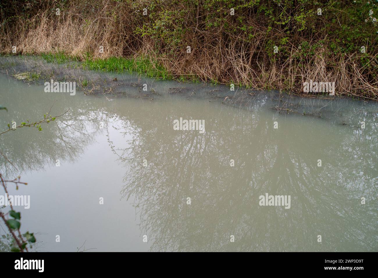 Slough, Berkshrire, UK. 4th March, 2024. Thames Water are discharging ...
