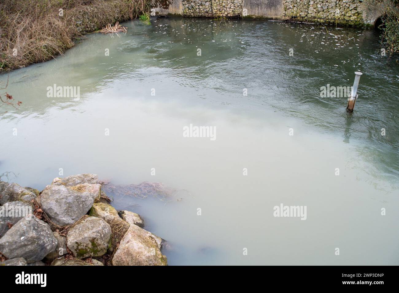 Slough, Berkshrire, UK. 4th March, 2024. Thames Water are discharging ...