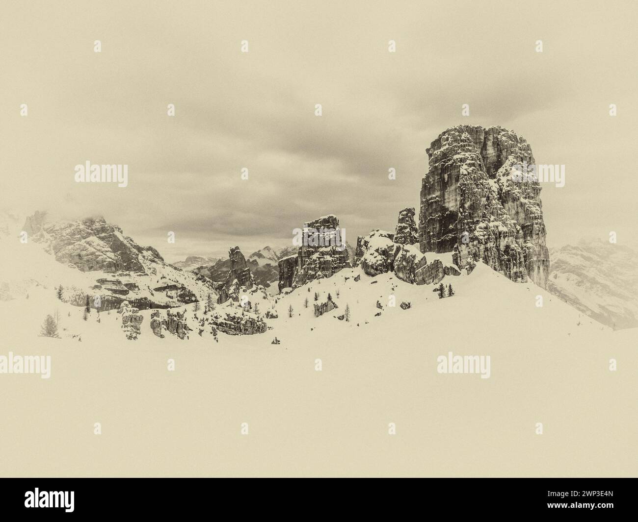 Cinque torri in black and white hi-res stock photography and images - Alamy