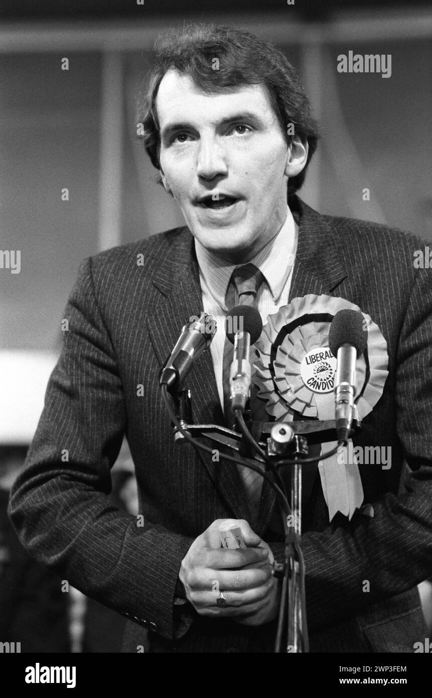 Election night speech Black and White Stock Photos & Images - Alamy