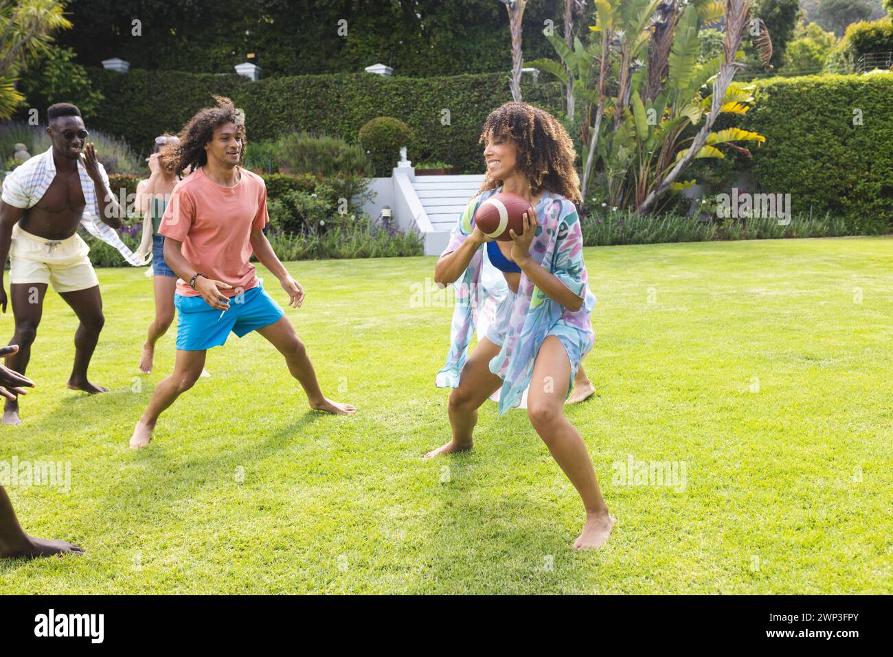 Football team bonding hi-res stock photography and images - Alamy