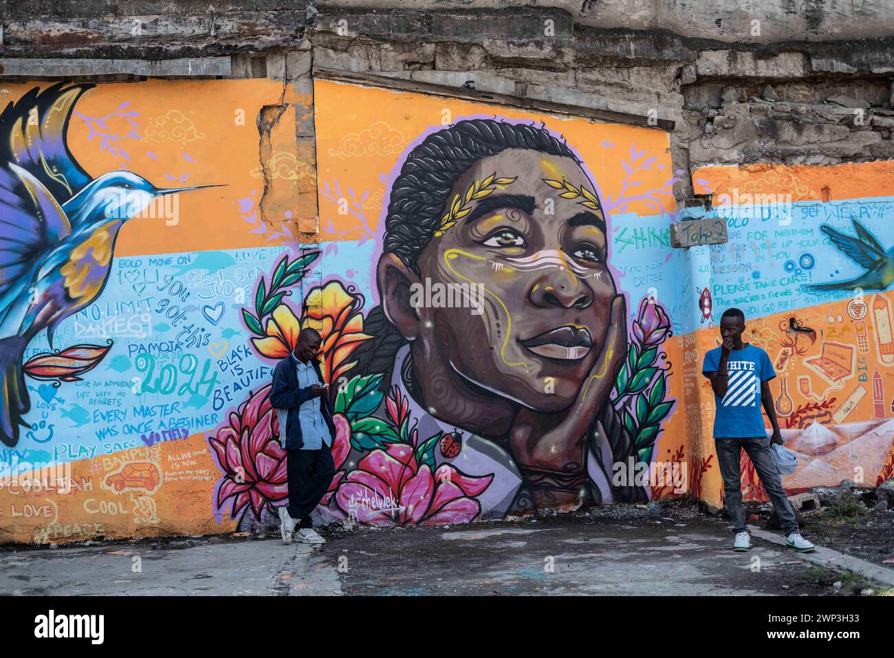 Graffiti artists in kenya hi-res stock photography and images - Alamy