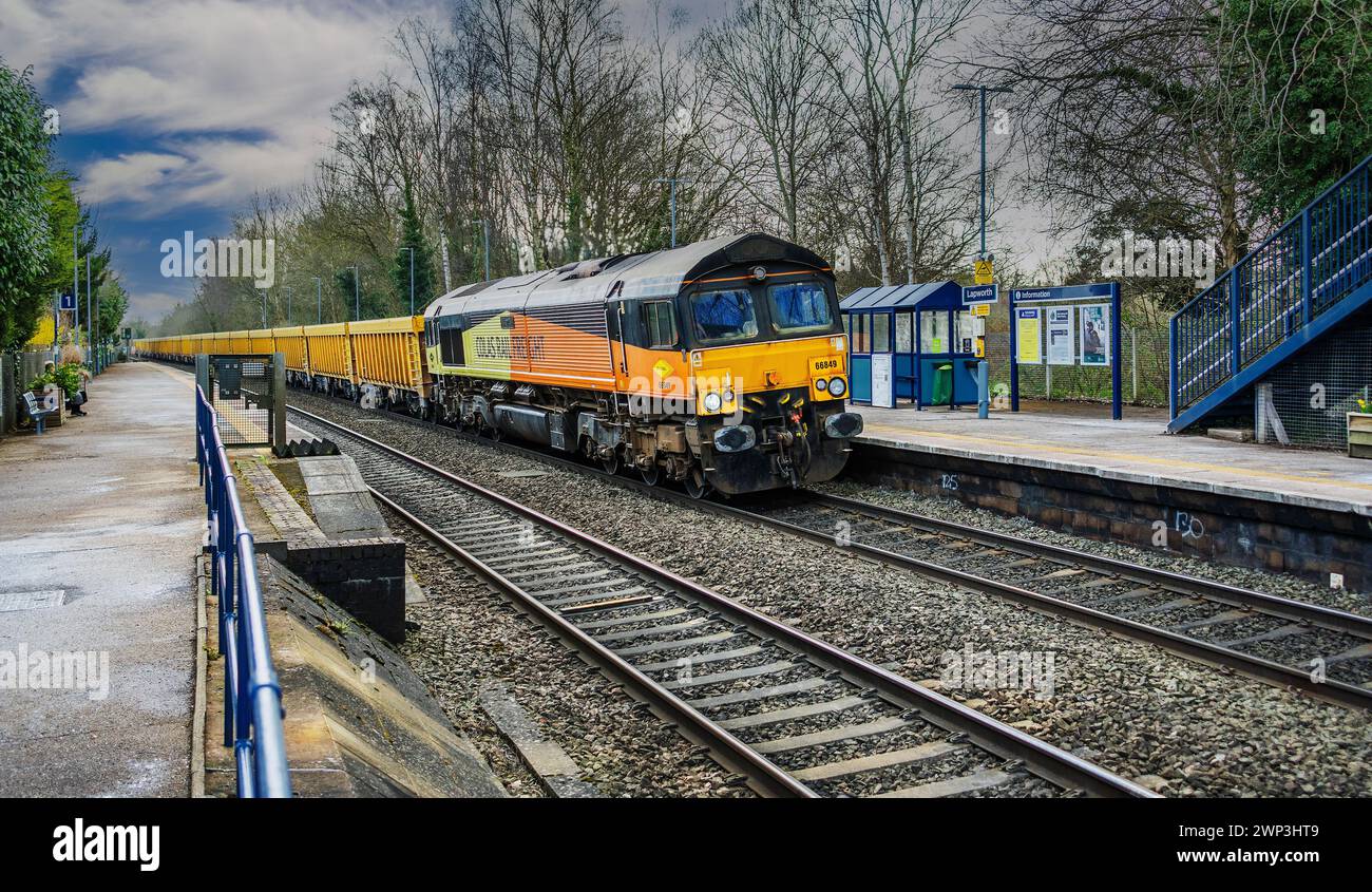 freight train passing station lapworth warwickshire england uk Stock ...