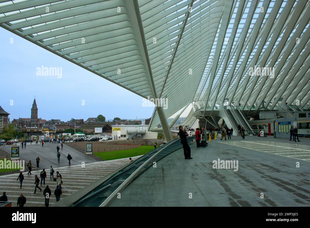 Liège-Guillemins modern railway station designed by architect Santiago ...