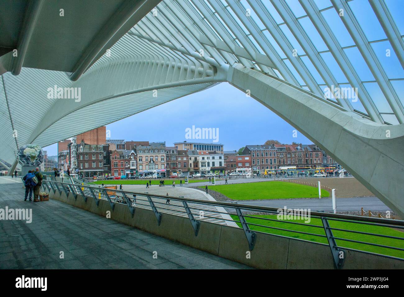 Liège-Guillemins modern railway station designed by architect Santiago ...