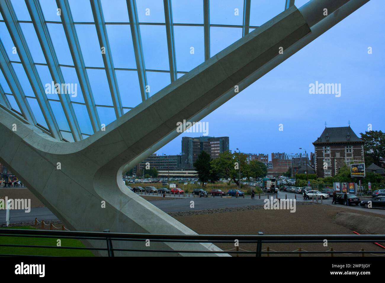 Liège-Guillemins modern railway station designed by architect Santiago ...