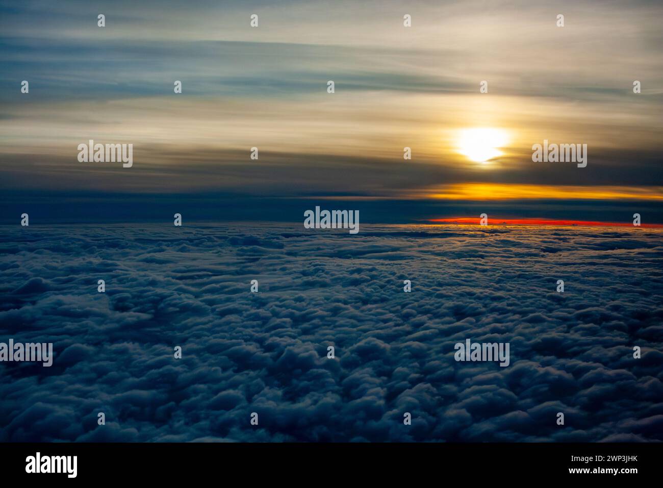 Sun rising hi-res stock photography and images - Alamy
