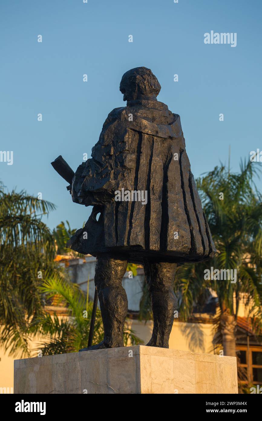 Statue of Nicolas de Ovando in the Spanish Plaza in the Colonial City ...
