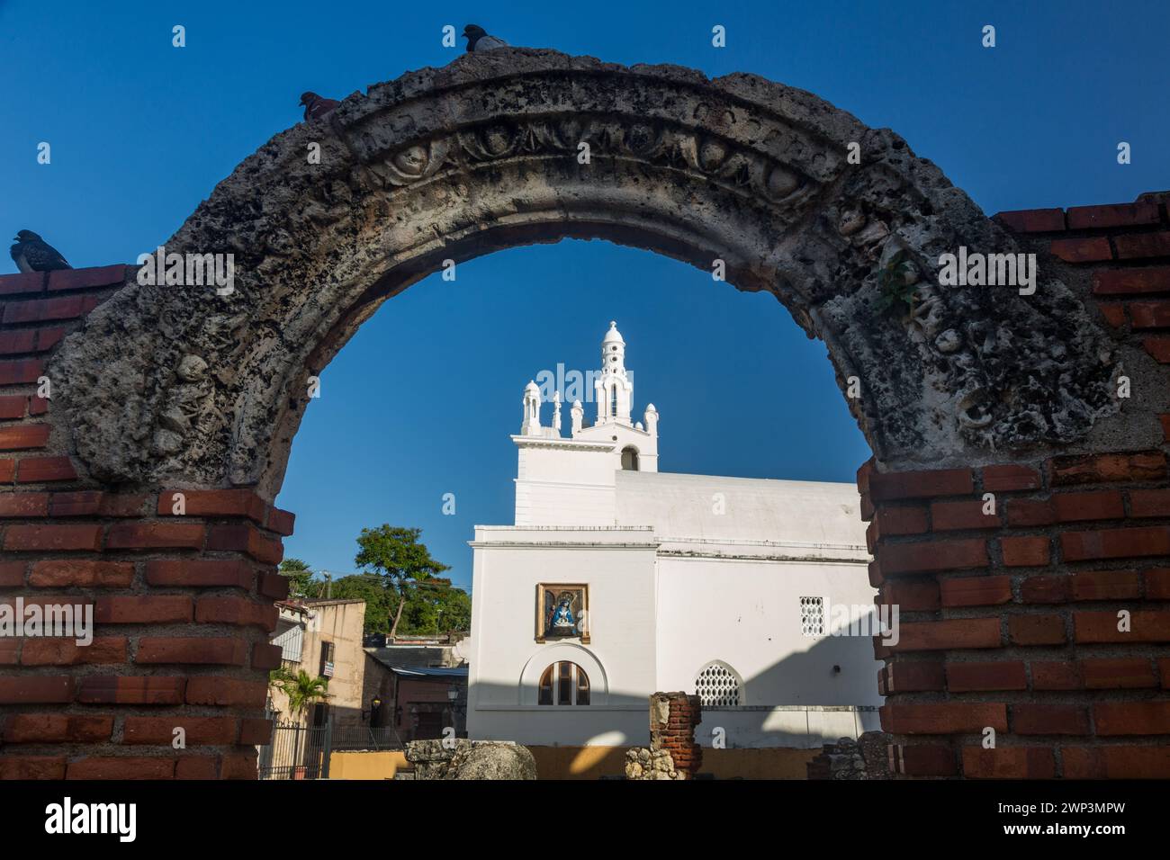 Our Lady of Altagracia Church & ruins of the Hospital of San Nicolas of ...