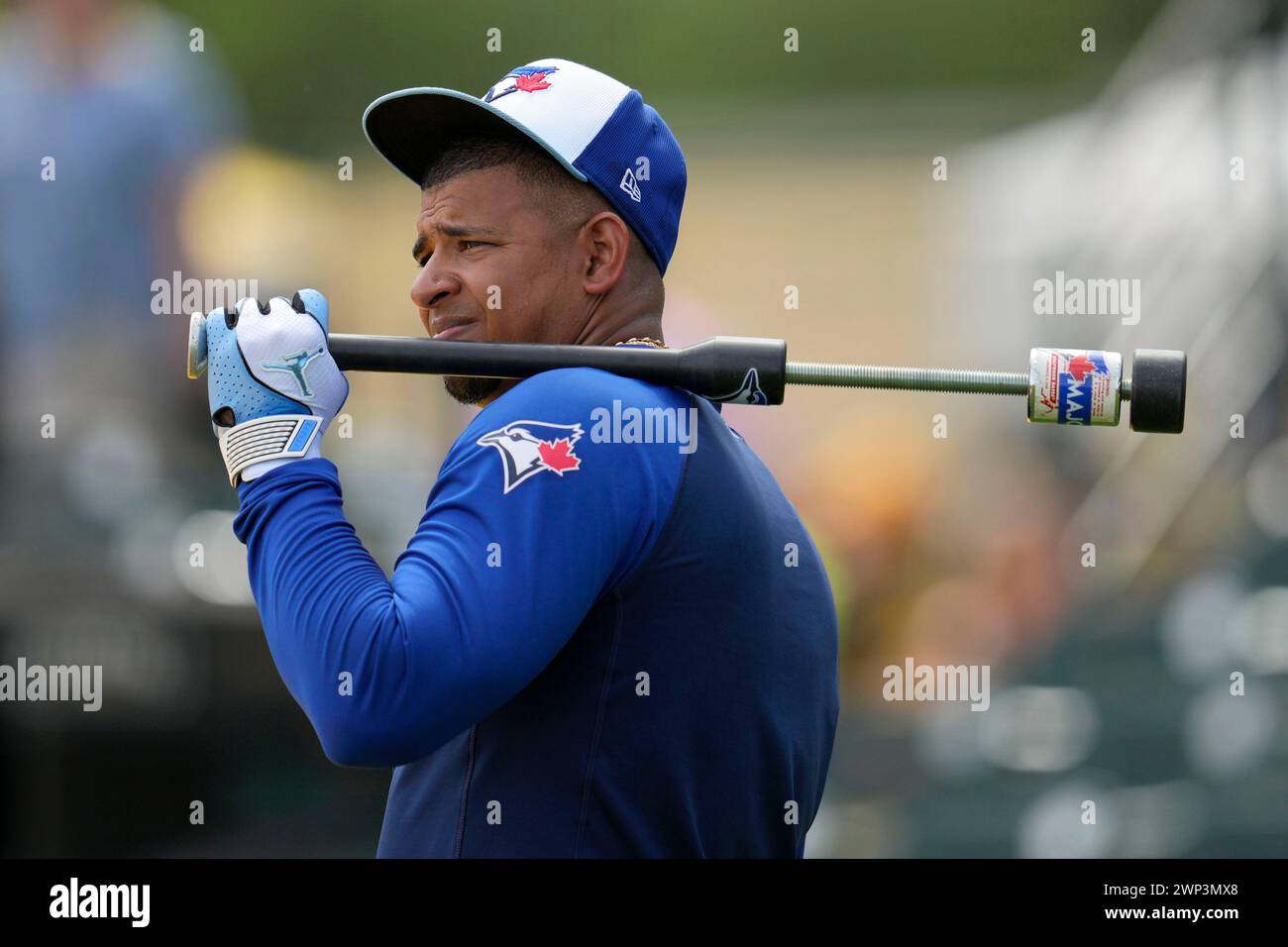 Toronto Blue Jays second baseman Eduardo Escobar waits to hit in the ...