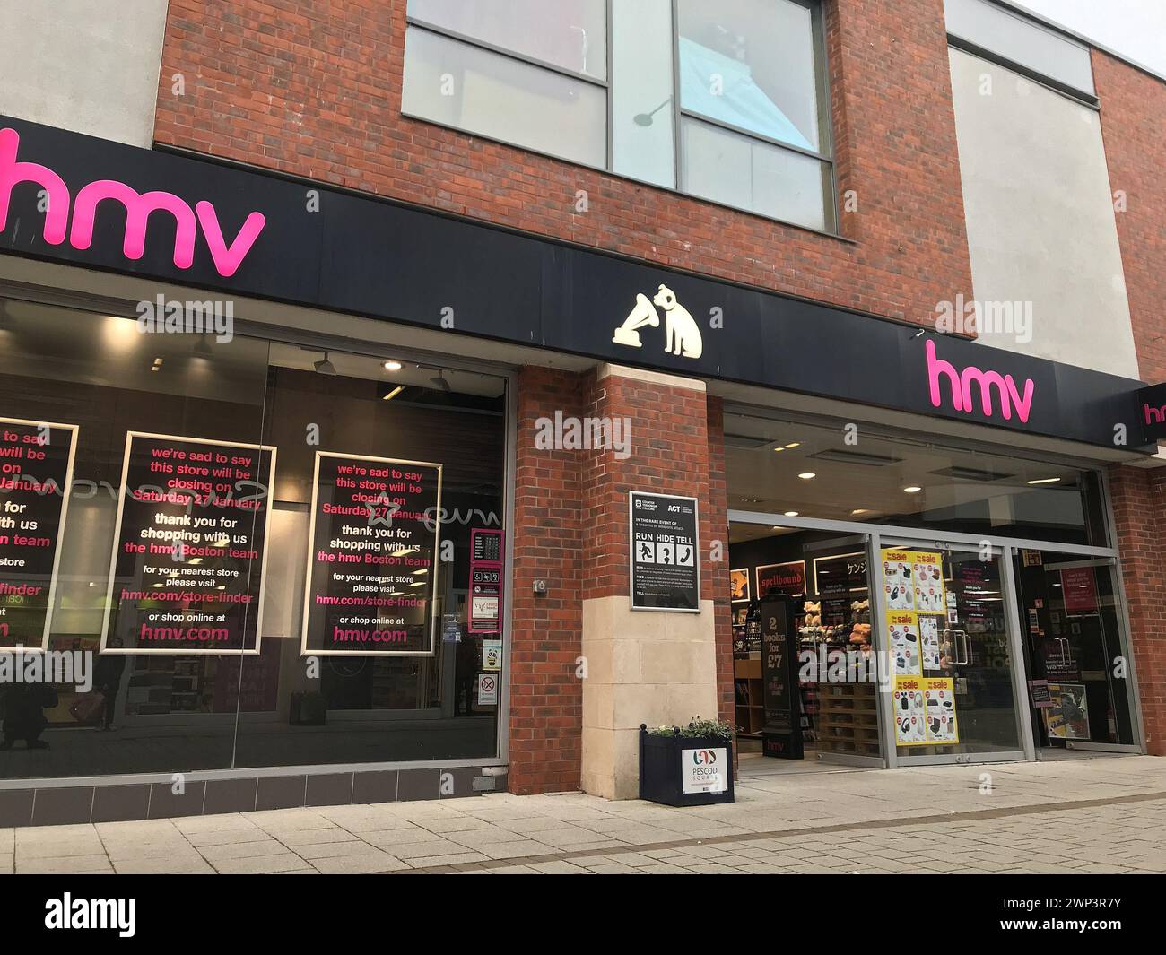 A HMV store days before closing down in the town shopping centre Stock Photo - Alamy
