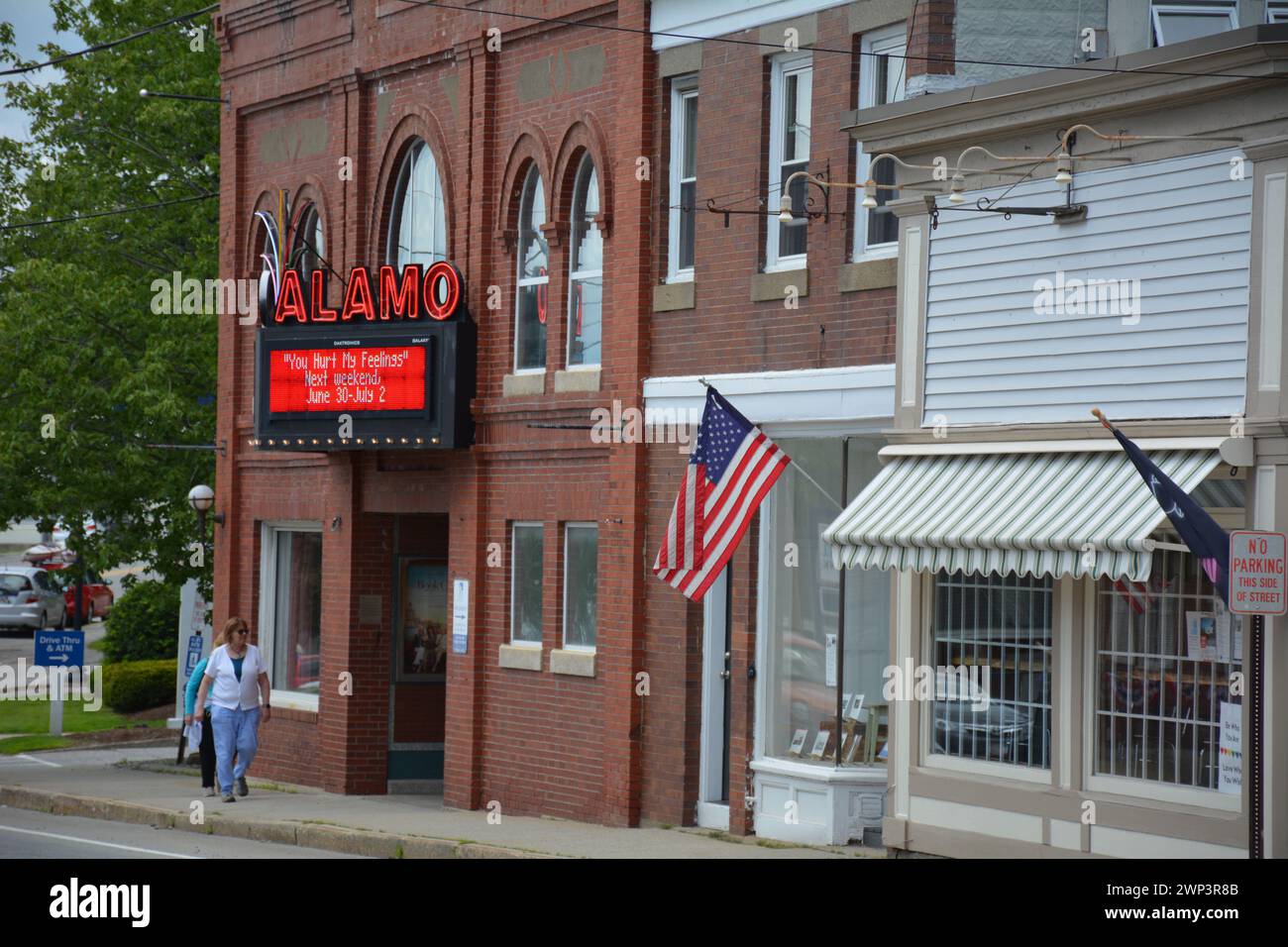 Window ice cream parlor hi-res stock photography and images - Alamy