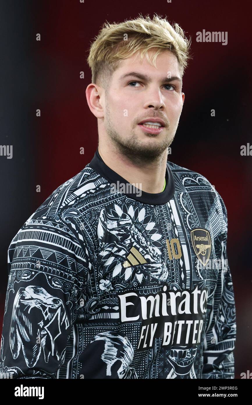SHEFFIELD, ENGLAND - MARCH 4: Emile Smith Rowe of Arsenal before the ...