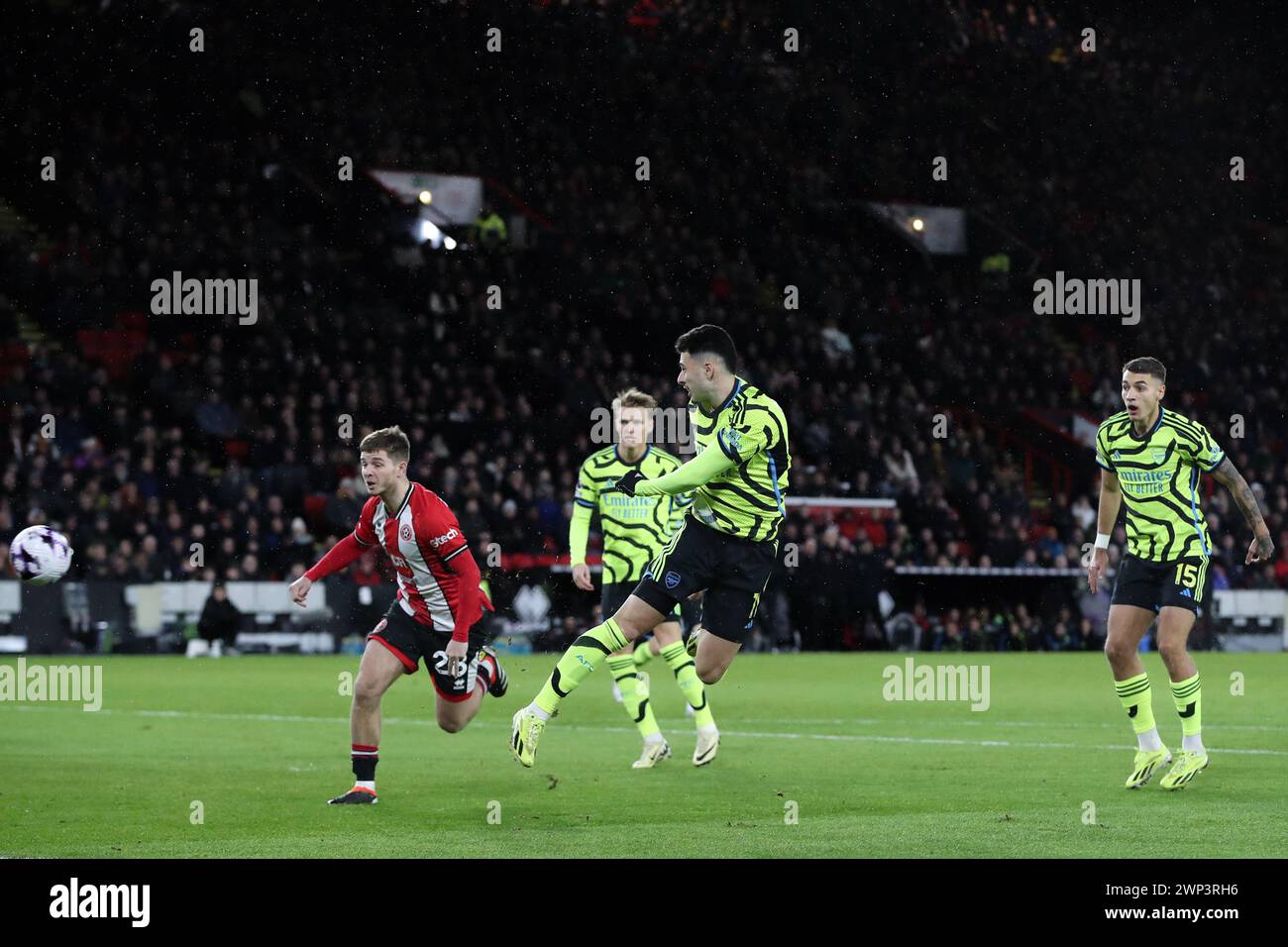 SHEFFIELD, ENGLAND - MARCH 4: Gabriel Martinelli of Arsenal takes a ...