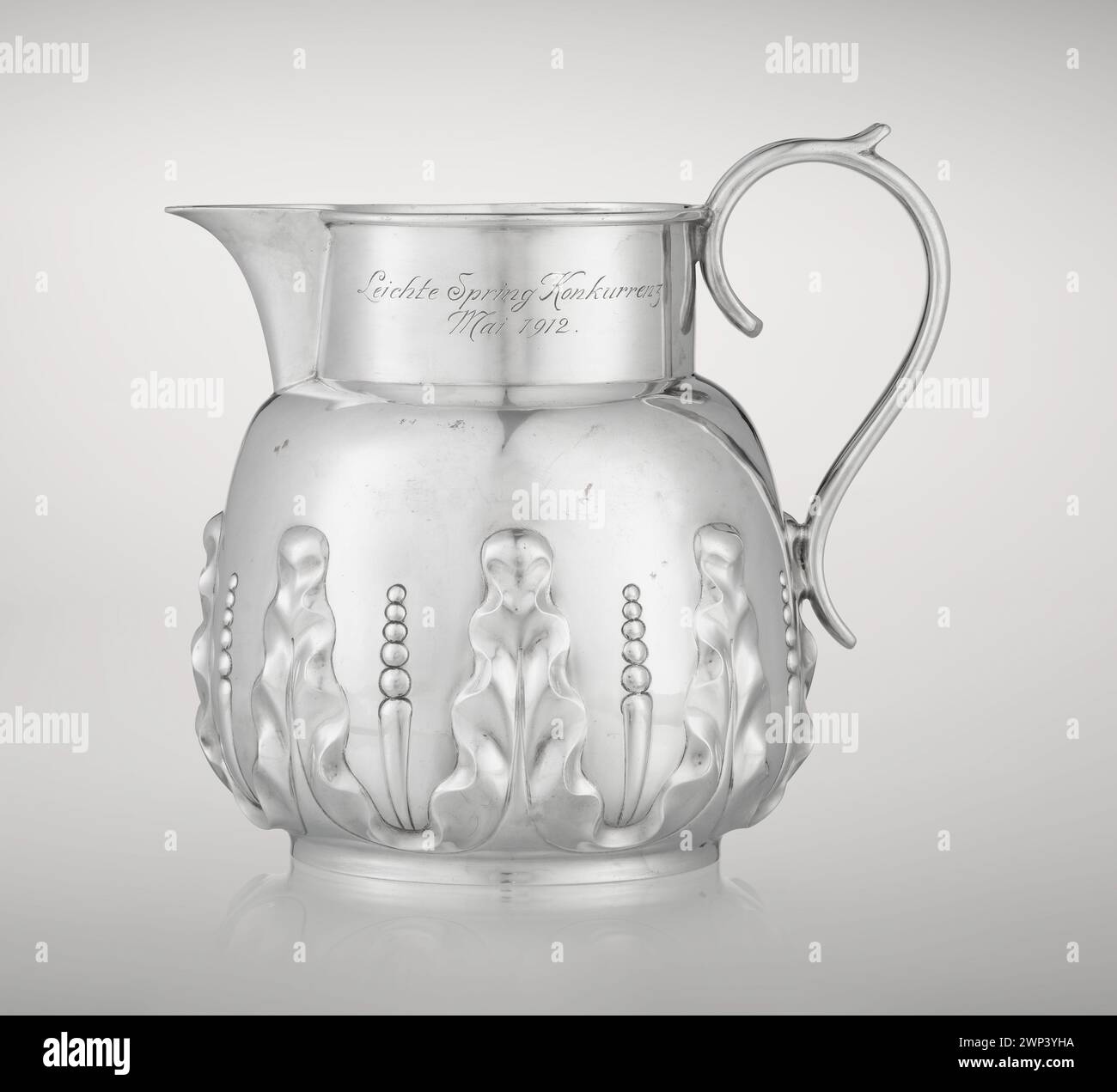 Hall and co hi-res stock photography and images - Alamy