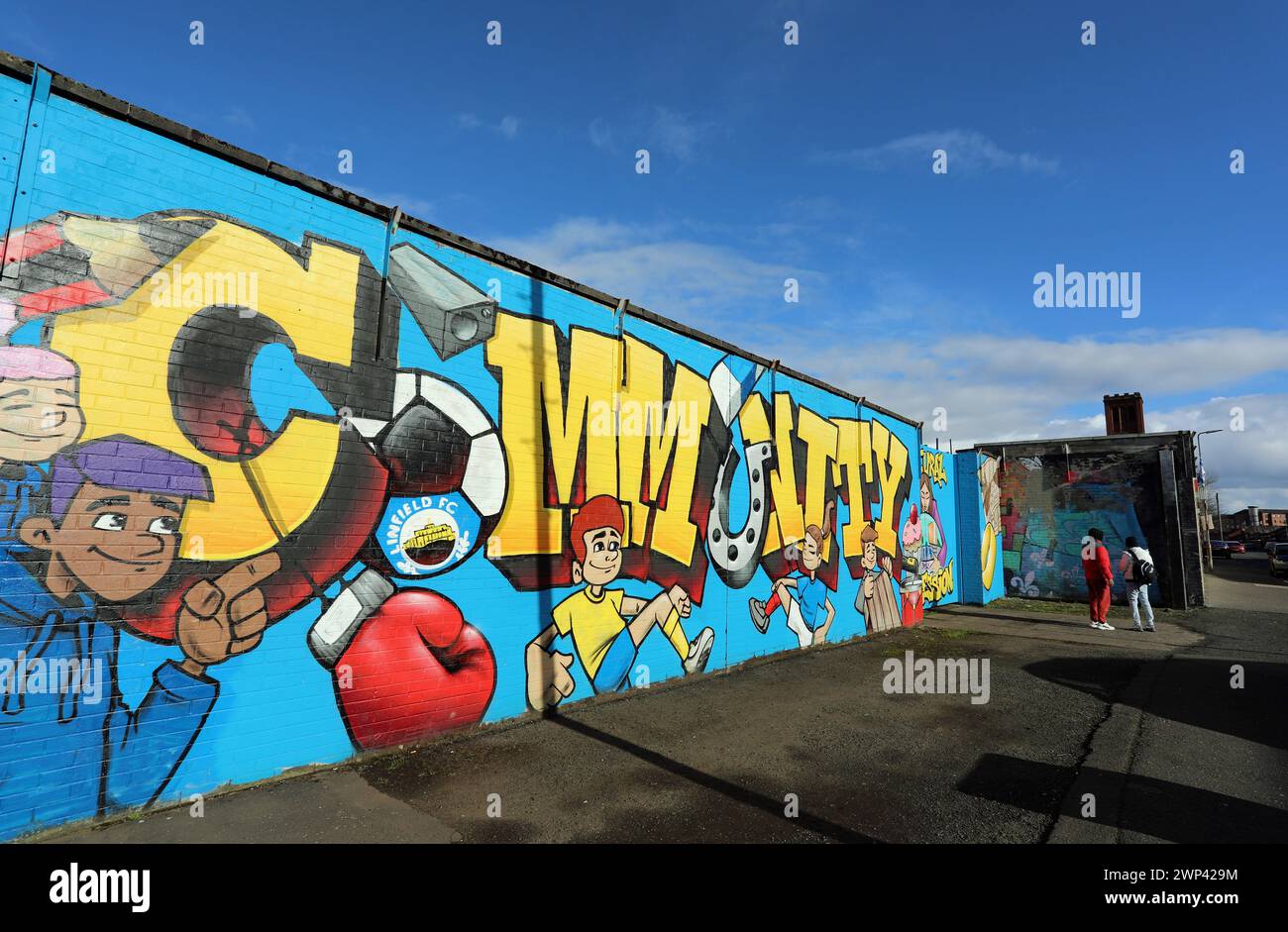 Community wall mural in Belfast Stock Photo - Alamy