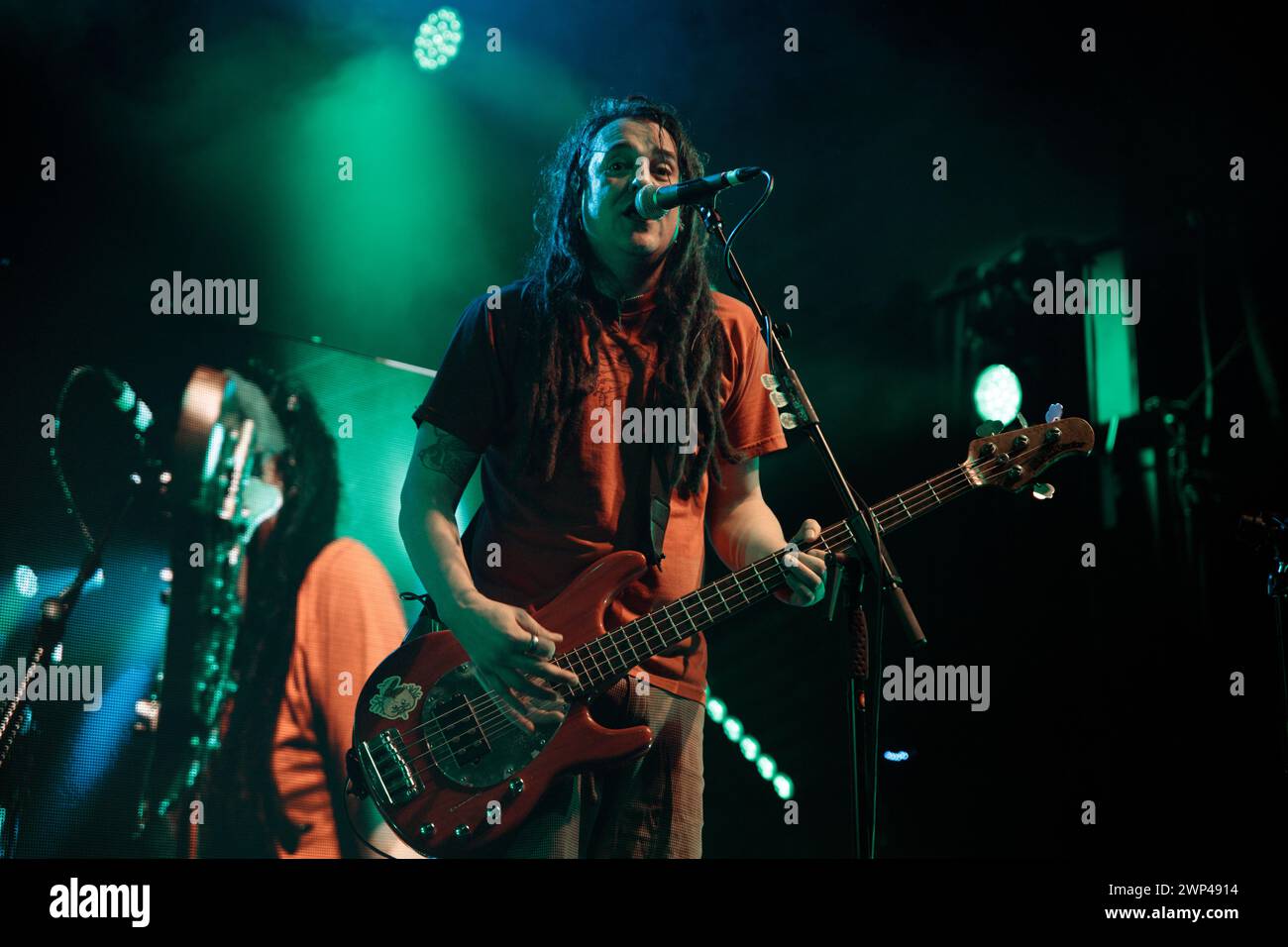 Less than jake live 2024 hi-res stock photography and images - Alamy