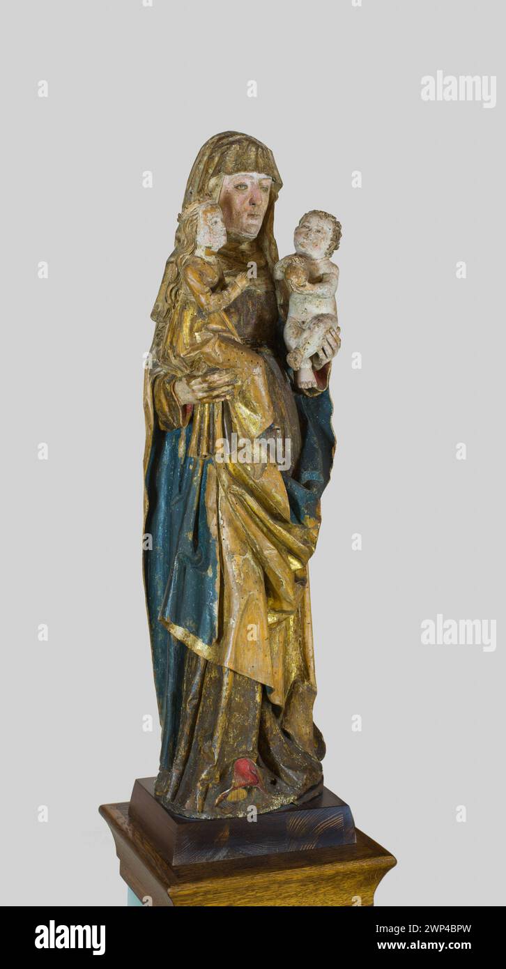 Wooden sculpture st anne hi-res stock photography and images - Alamy