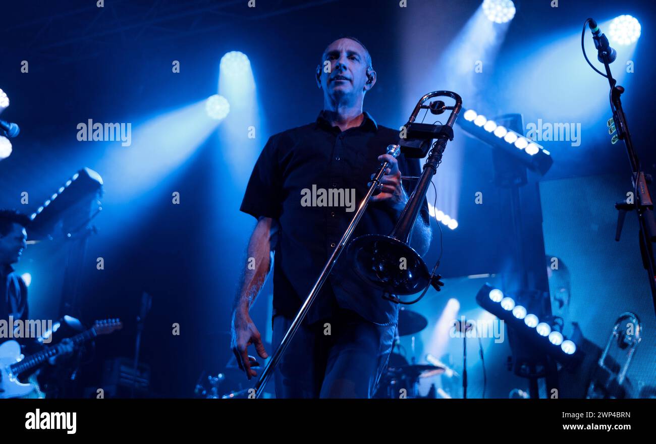 Less Than Jake perform live at Manchester Academy uk, 15th February ...