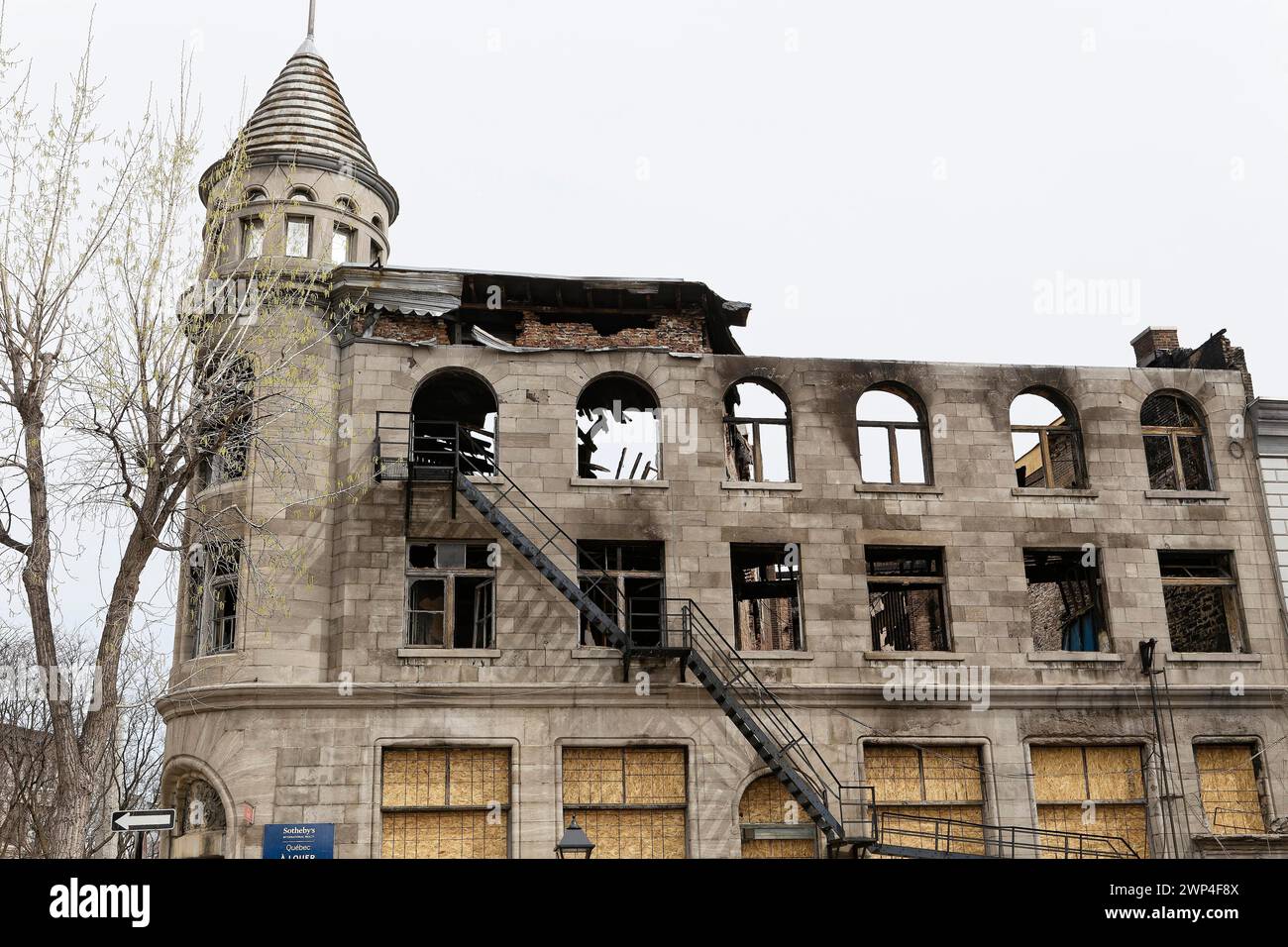 Architecture, historic building destroyed by fire, Montreal, Province ...