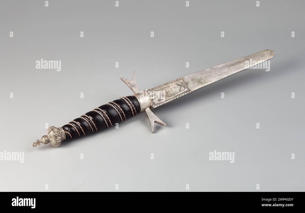Maso dagger; around 1900 (1895-00-00-1905-00-00);Circus and carbon ...