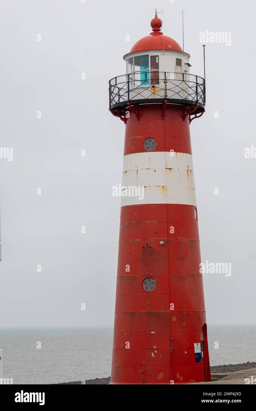White lighthouse on seashore hi-res stock photography and images - Alamy