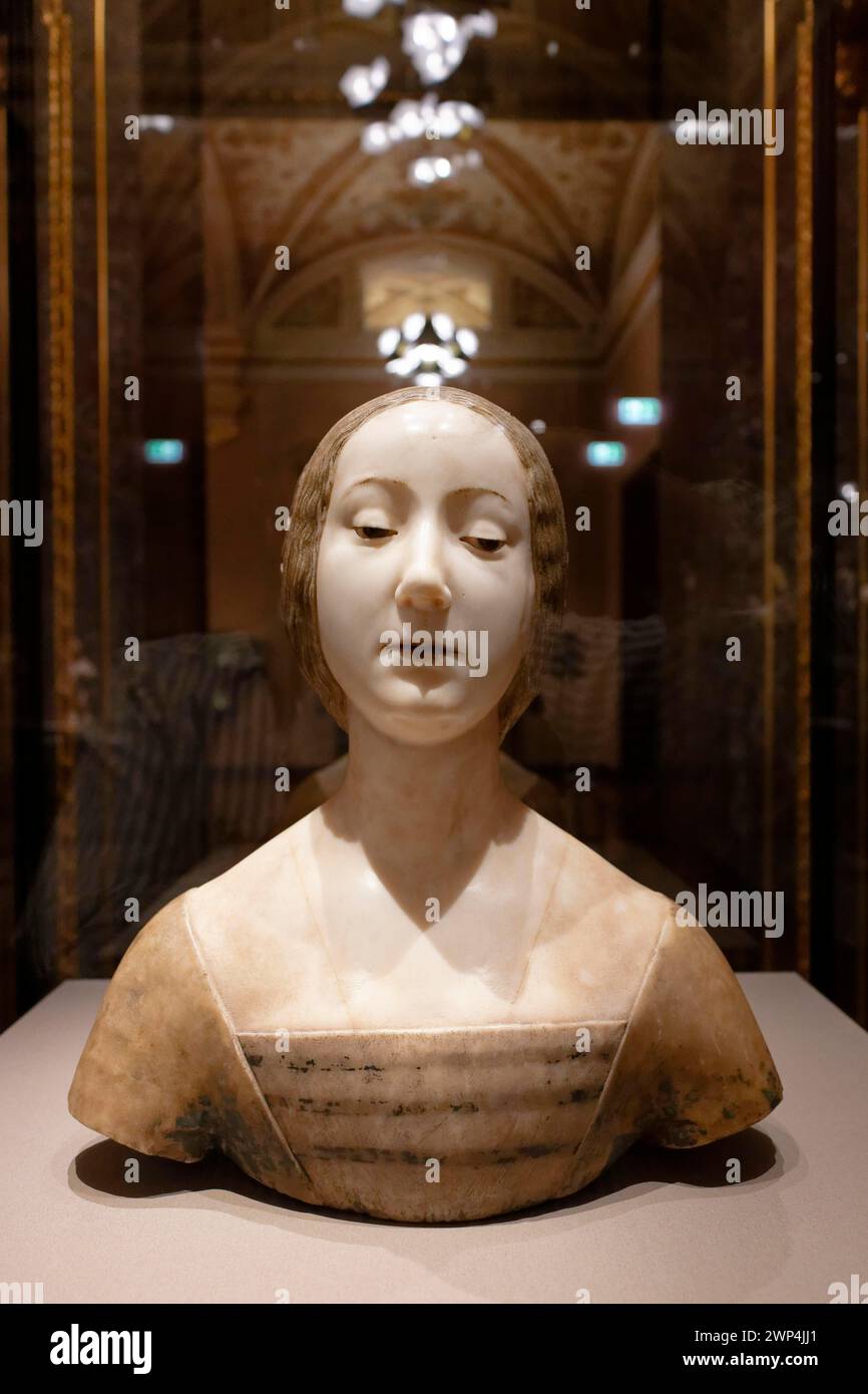 Ideal Portrait of Laura, Kunstkammer, Kunsthistorisches Museum Vienna ...