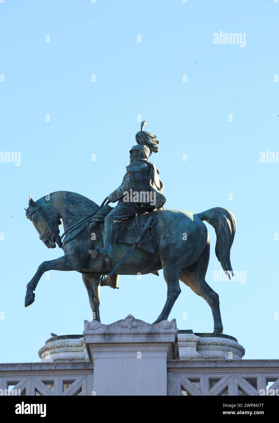 Statue of victor emmanuel ii hi-res stock photography and images - Alamy