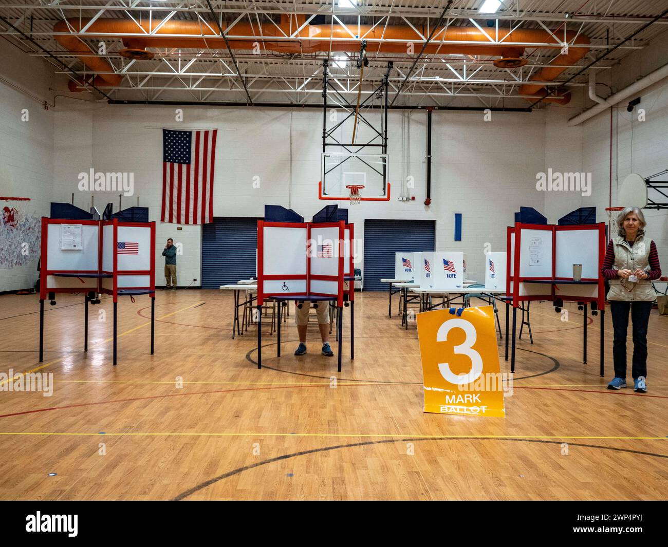 Virgsupertues hi-res stock photography and images - Alamy
