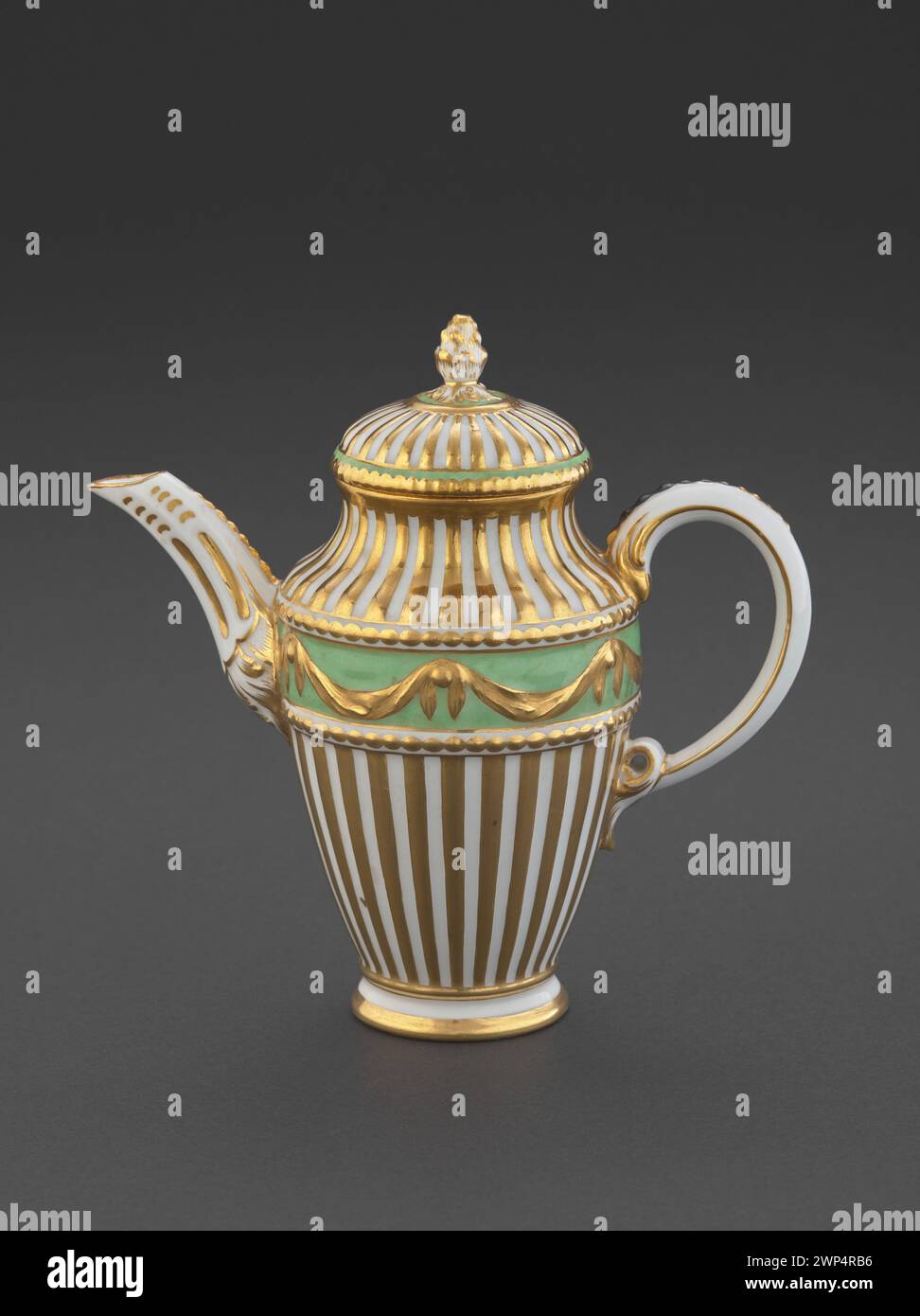 Porcelain milk jug with lid produced by Koenigliche Porzellan ...