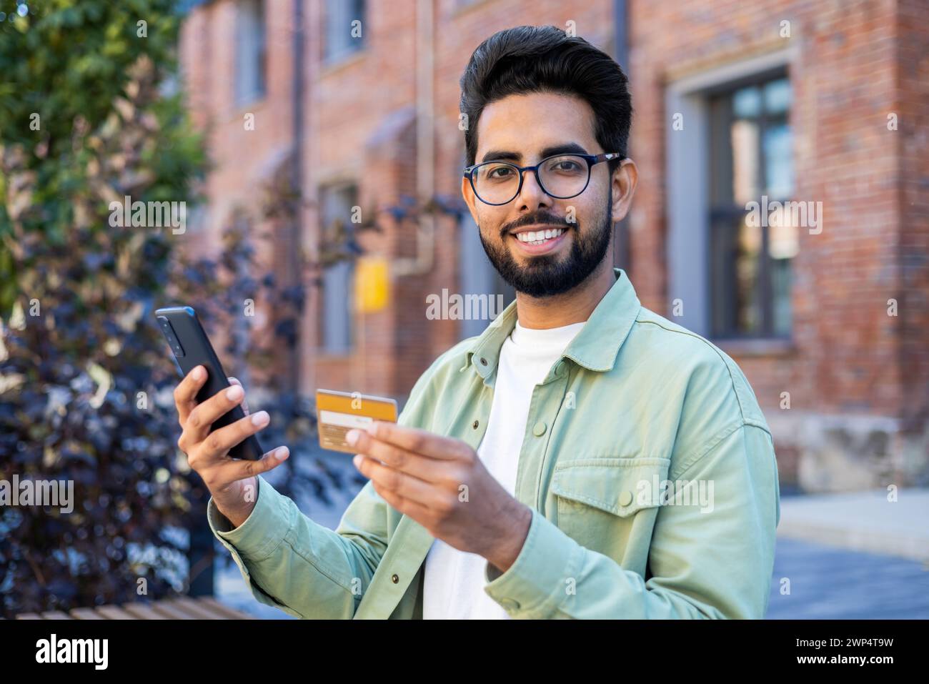 Bearded man in wide hi-res stock photography and images - Alamy