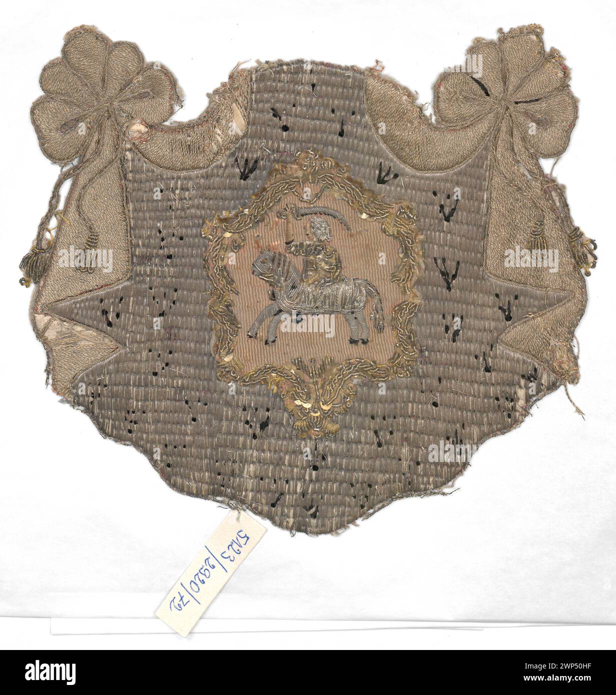 Embroidered coat of arms; 18th century (1701-00-00-1800-00-00 ...