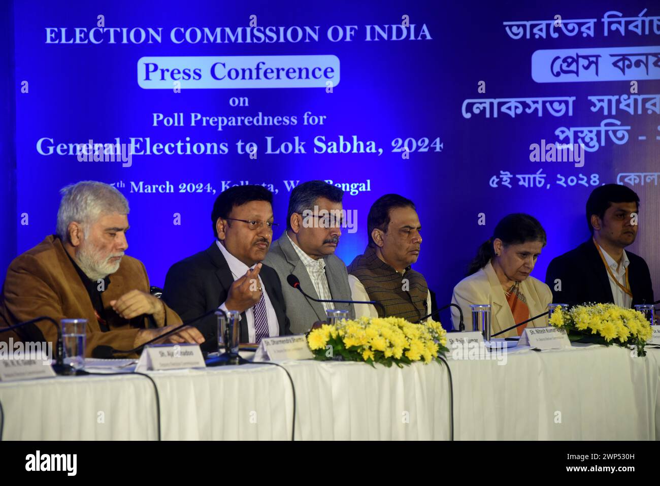 Chief election commissioner india hi-res stock photography and images ...