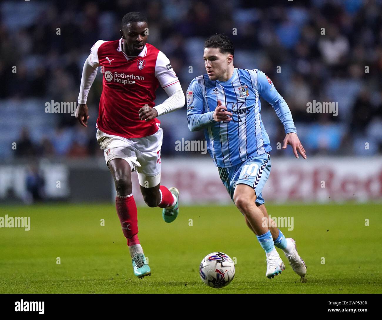 Rotherham United's Hakeem Odoffin (left) and Coventry City's Callum O ...