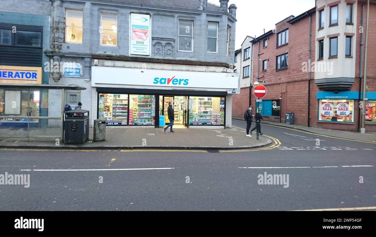Savers store in Wishaw town center Stock Photo - Alamy