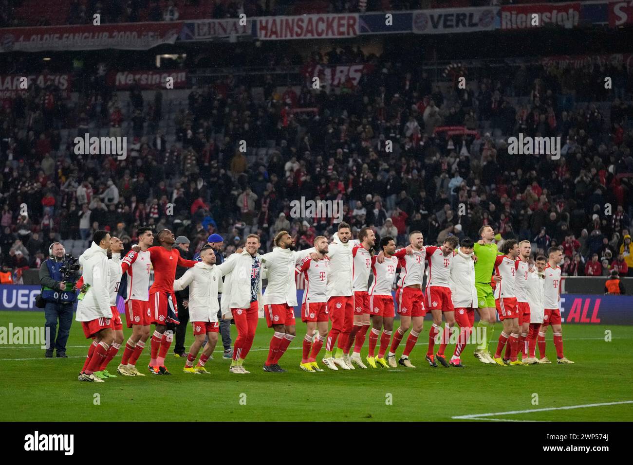 Bayern Munich celebrate end of the Champions League round of 16 second ...