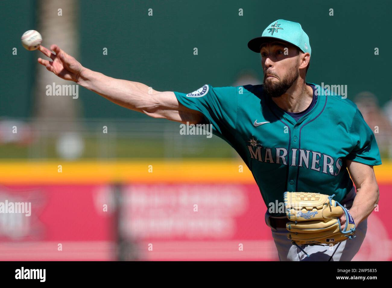 Seattle Mariners starting pitcher Casey Lawrence throws during the ...