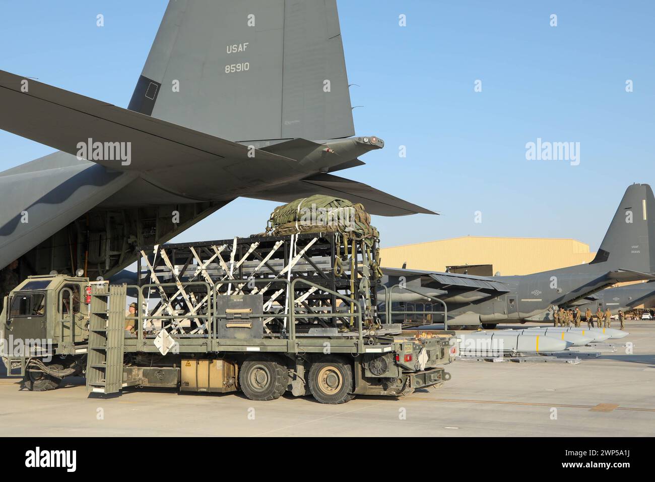 Special operations task group hi-res stock photography and images - Alamy