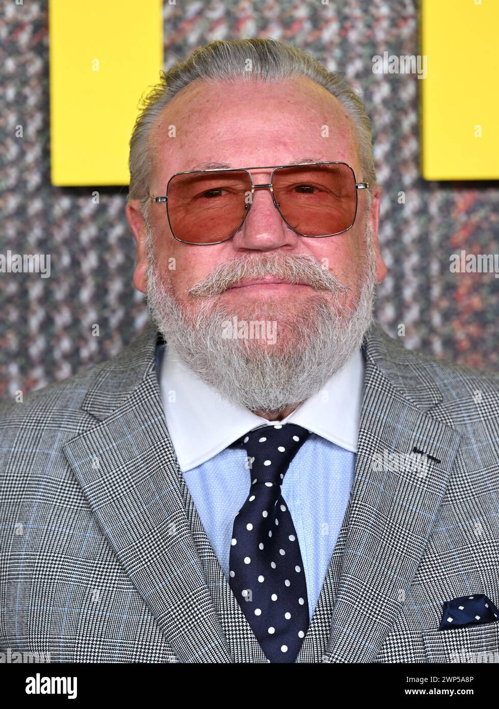 Ray winstone portrait hi-res stock photography and images - Alamy