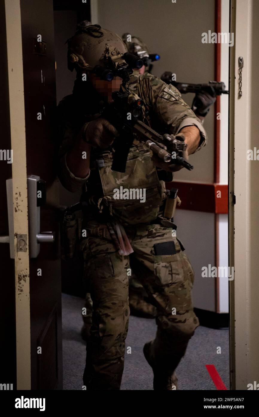 U.S. East Coast-based Naval Special Warfare Operators (SEALs), U.S ...