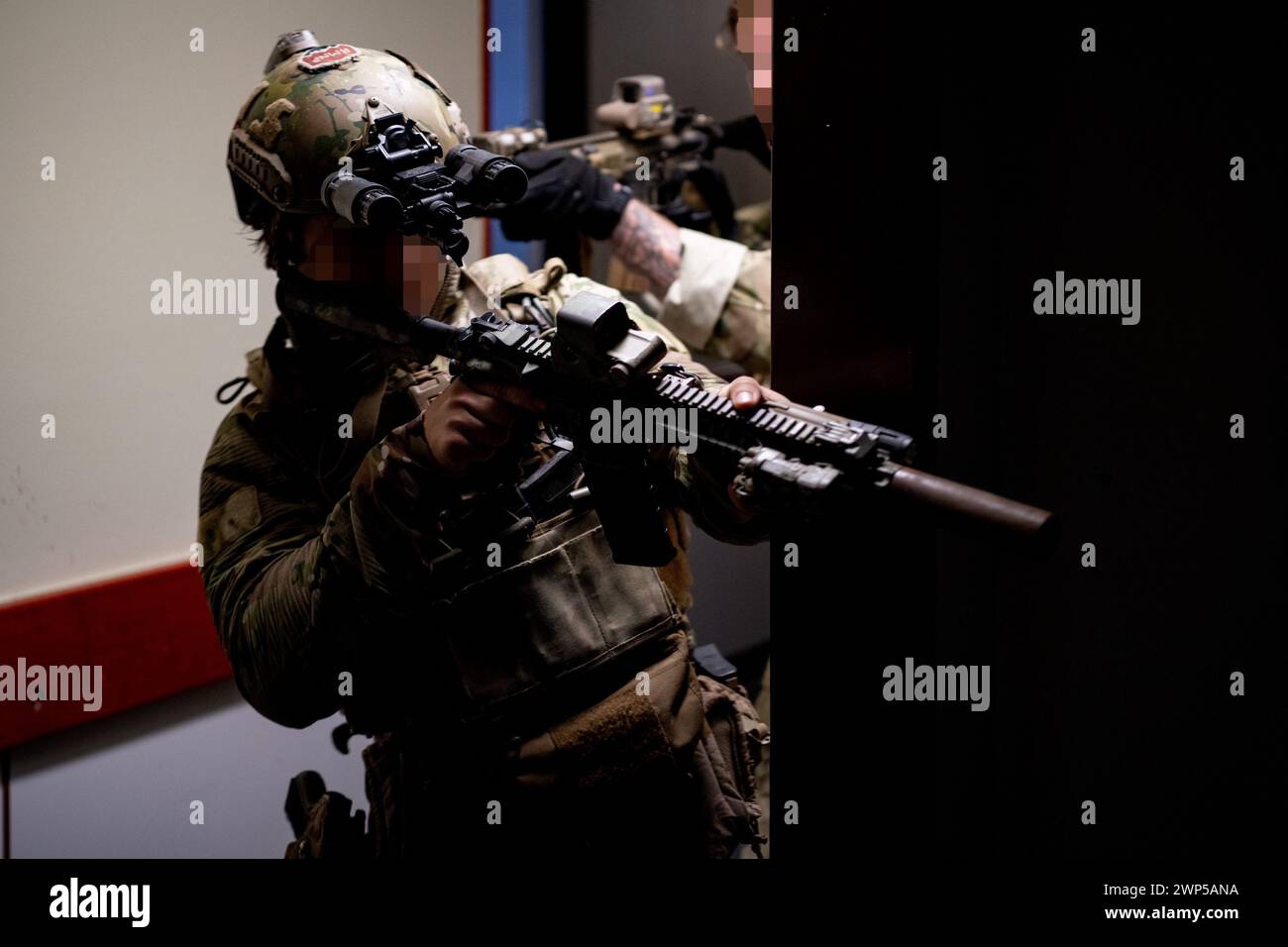 U.S. East Coast-based Naval Special Warfare Operators (SEALs), U.S ...