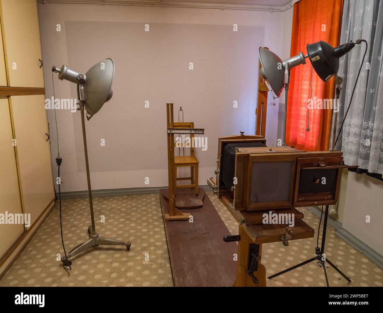 Prisoner ID photograph room in the former Cold War Stasi prison ...