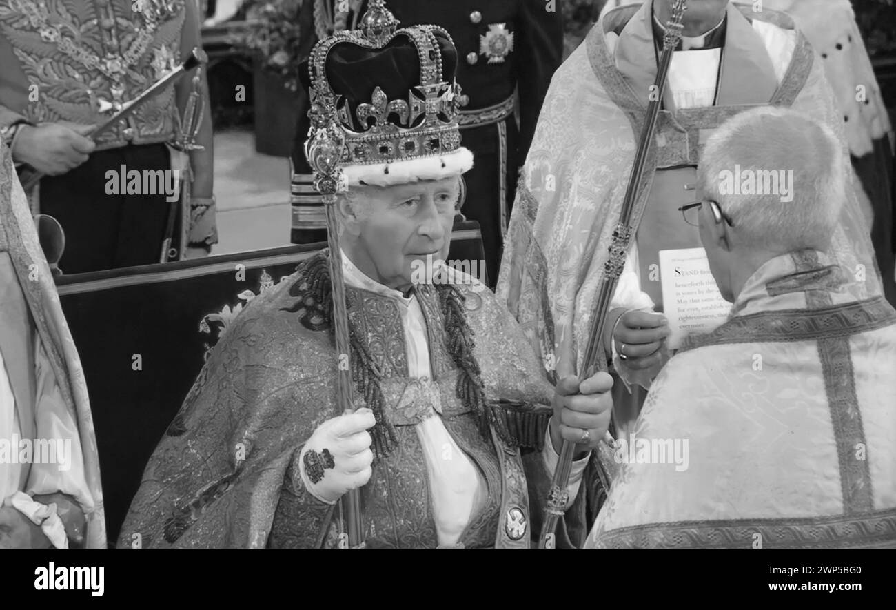 Enthroned homage oath hi-res stock photography and images - Alamy