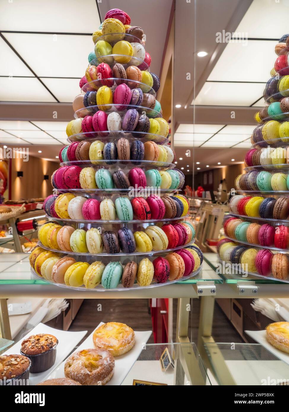 MACARONS MACAROONS FRENCH PATISSERIE BOULANGERIE Philomene Macaronerie ...