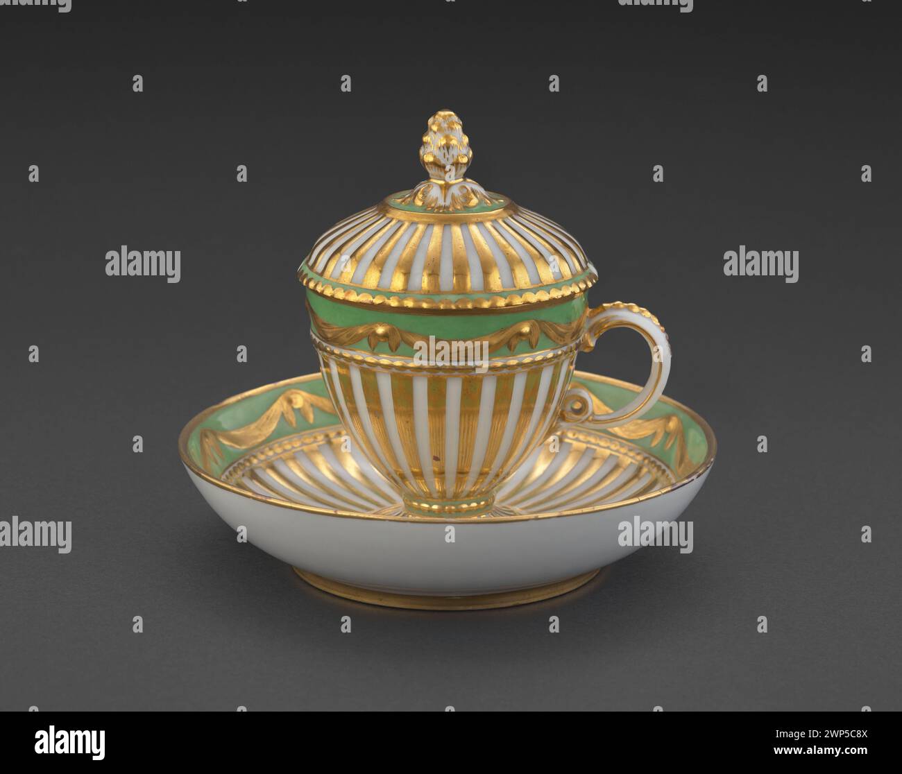 Kpm cup hi-res stock photography and images - Alamy