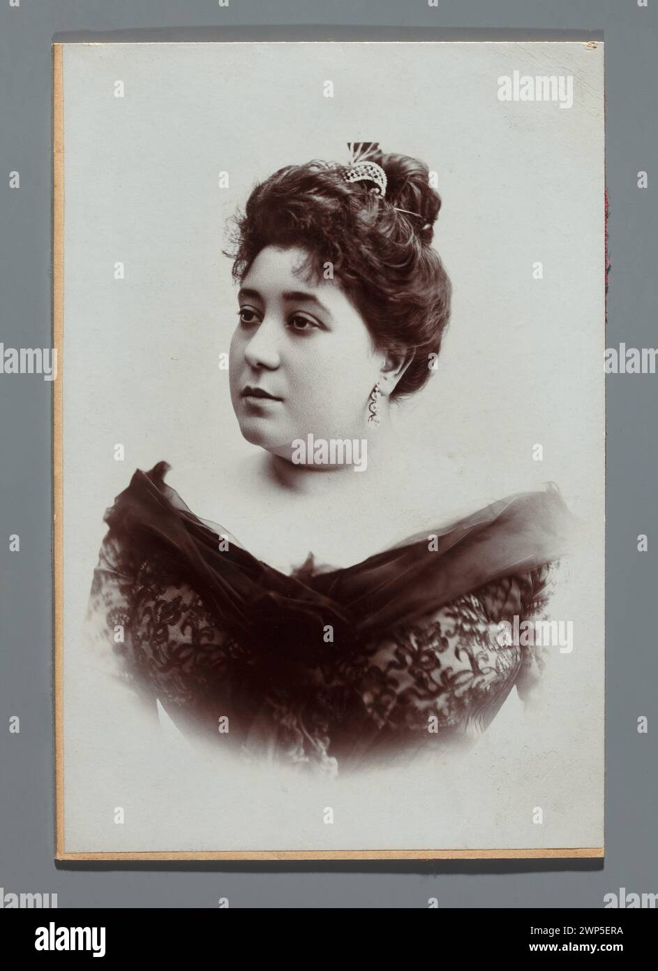 Bust portrait of Alice Cucini, Austrian opera singer, photographed ...