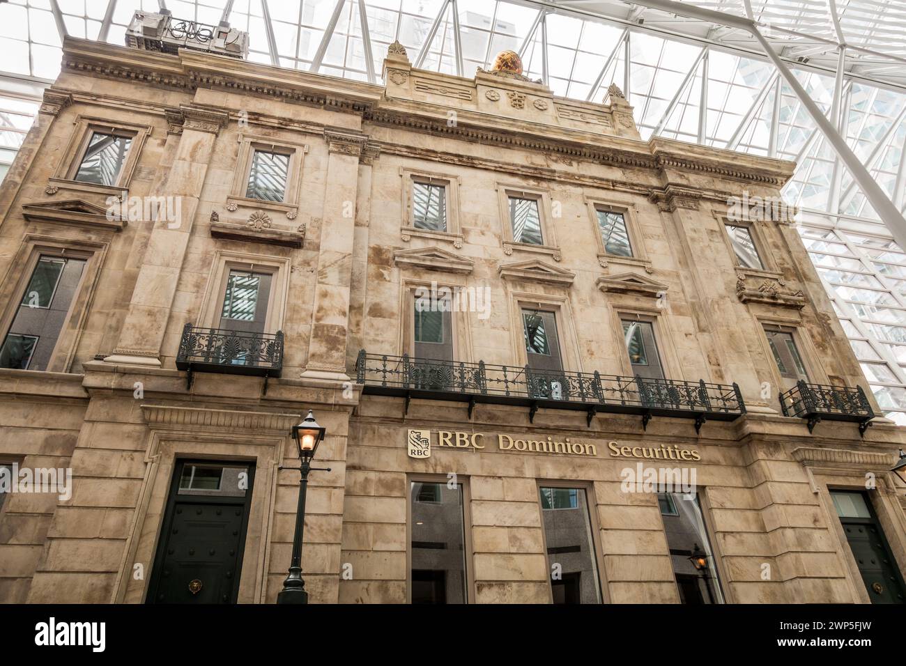 Saved historic building hi-res stock photography and images - Alamy