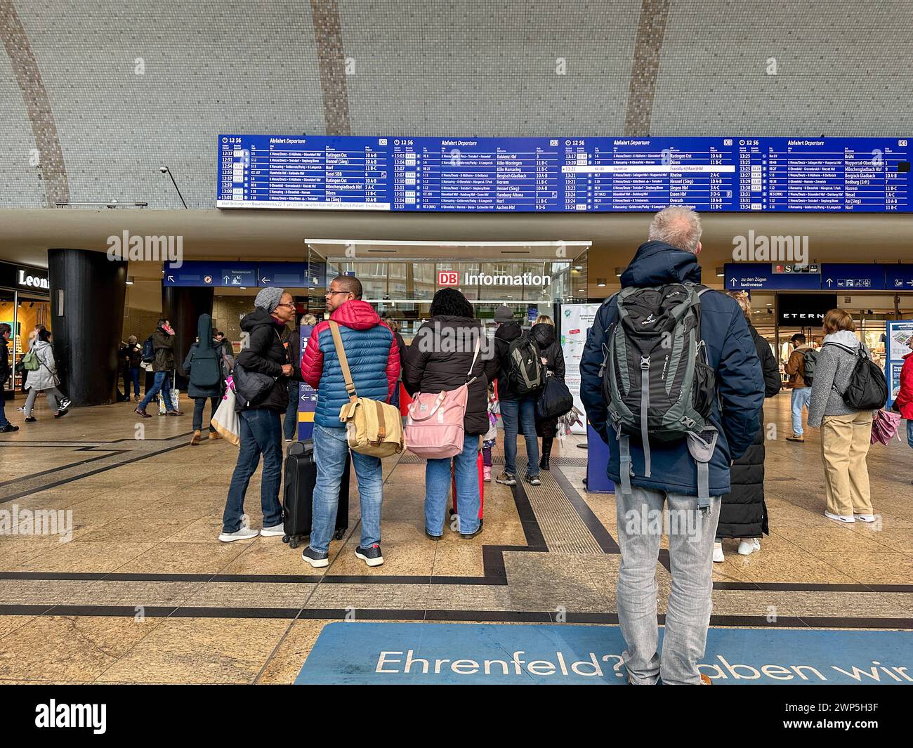 Tickets und informationen hi-res stock photography and images - Alamy